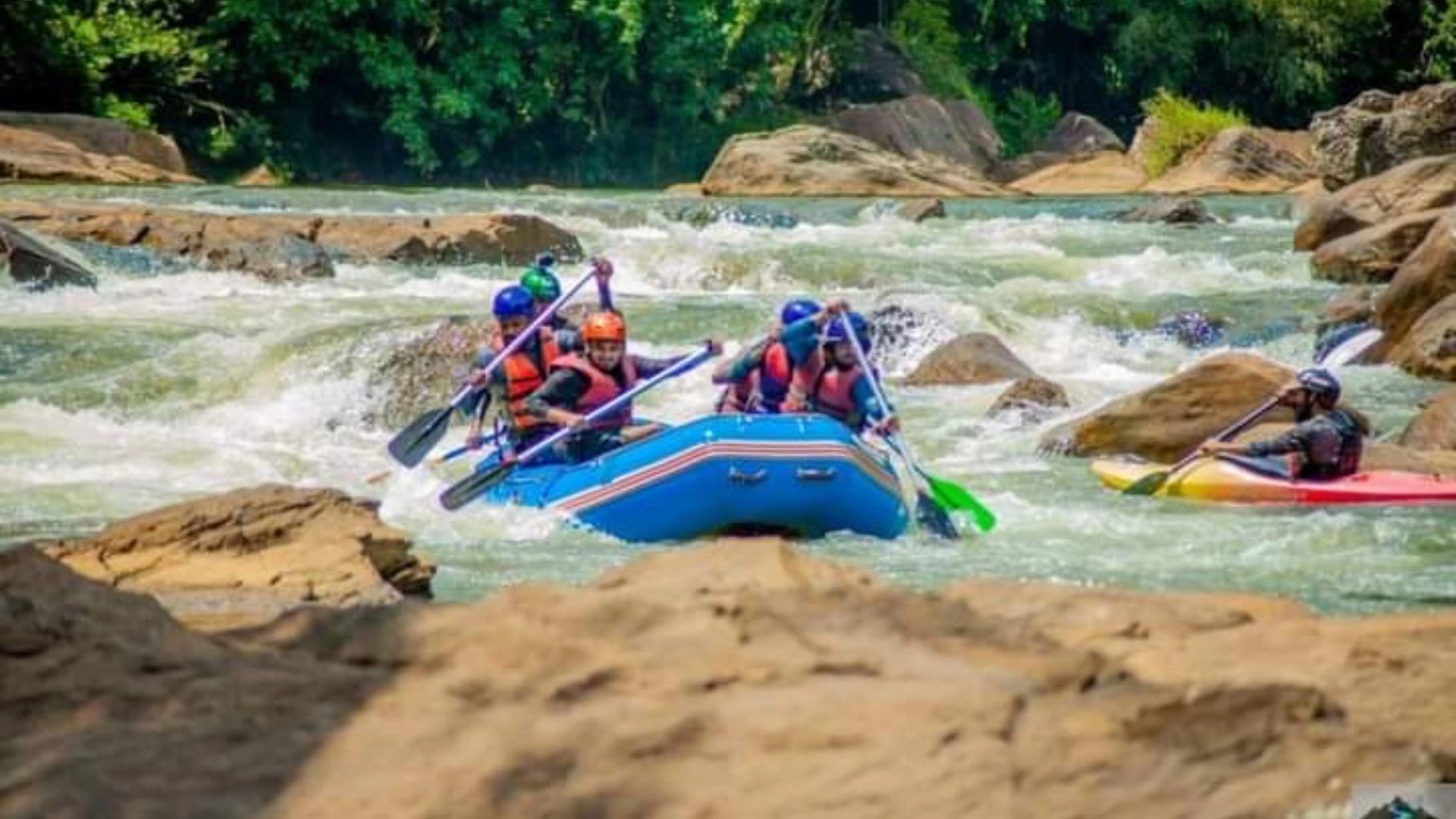 Kitulgala White Water Rafting - SL Voyo